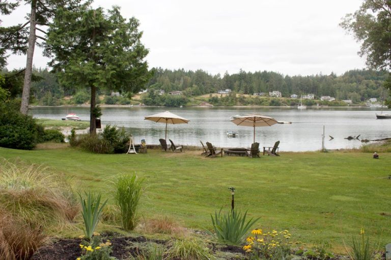 WSMAG.NET | Bringing the Outside In — The Waterside Home of Jim and ...