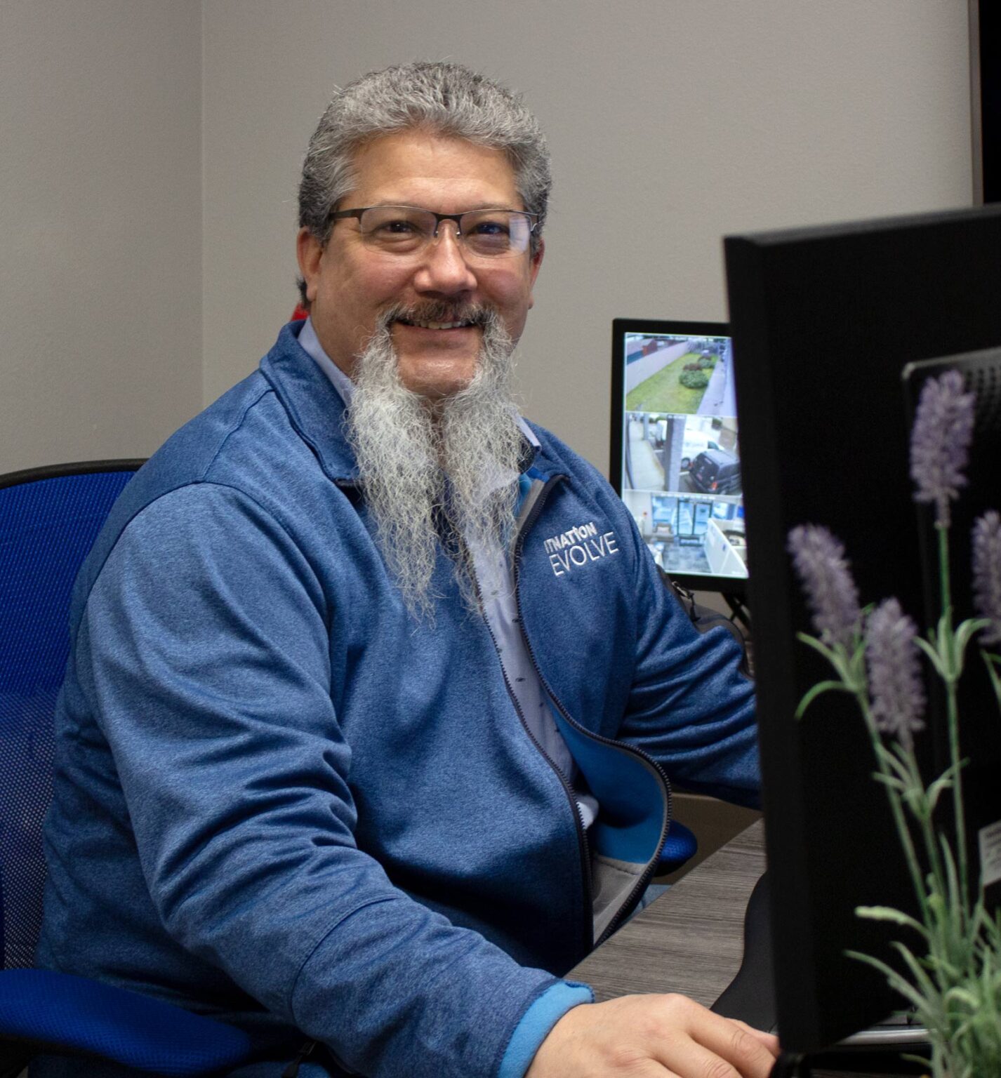 WSMAG.NET | Help Desk Cavalry | Featured, People & Places | February 25 ...